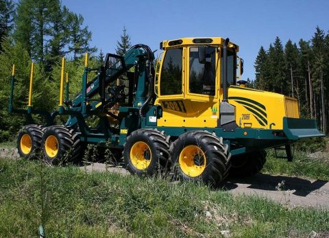 HSM 208F 14 – 20 ton | AGROMIK s.r.o.